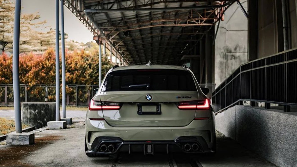 CMST - BMW 3 SERIES G20 CARBON FIBRE DIFFUSER WITH LED BRAKE LIGHT ...